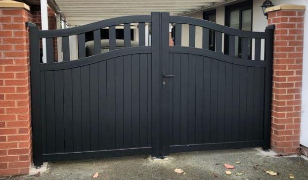 The Regent: Contemporary Aluminium Double Swing Gate — Online Security ...